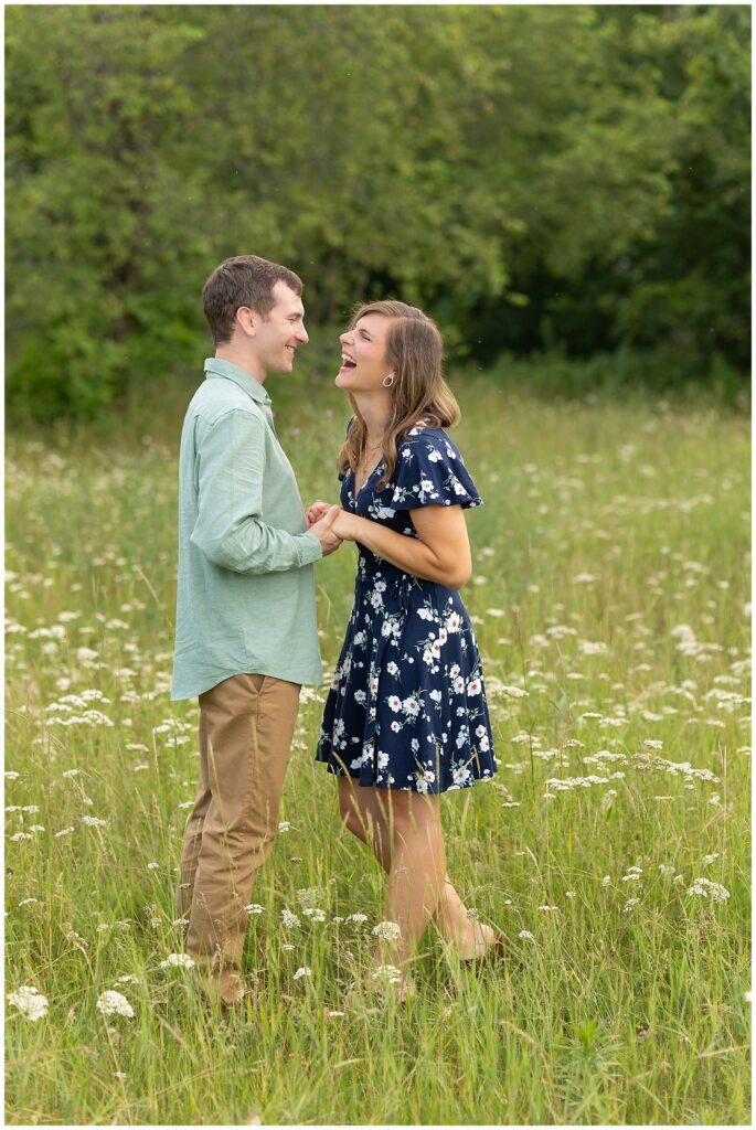 SUMMERTIME ENGAGEMENT PHOTOS IN WEST SALEM, WI | HAILEY & REID ...